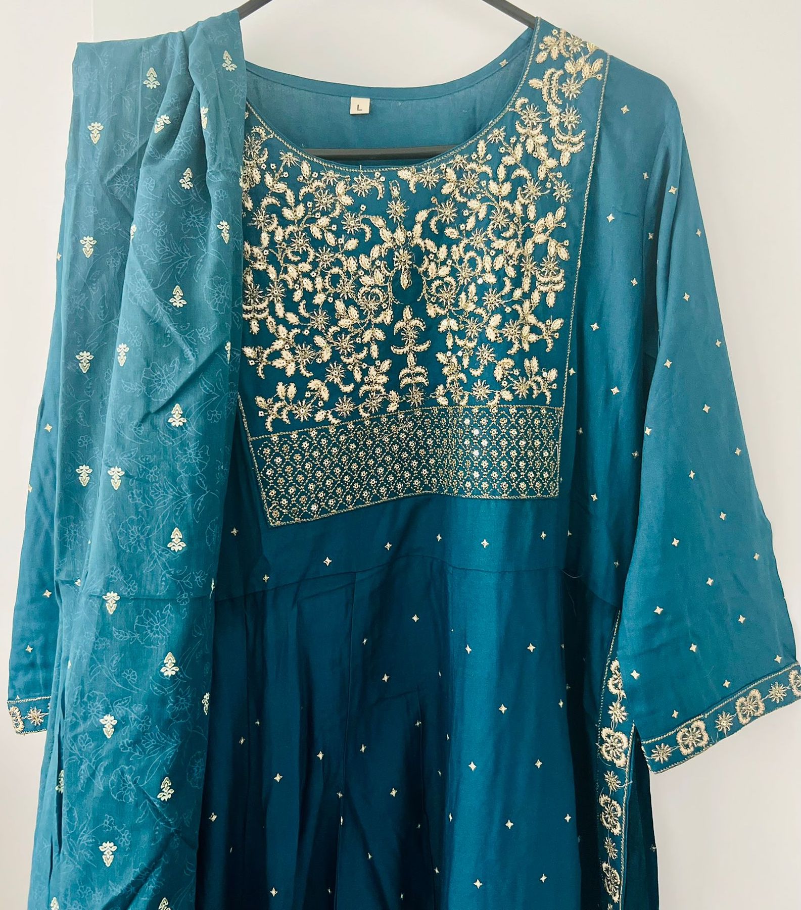 Rayon long Nyra cut gown – Mirass